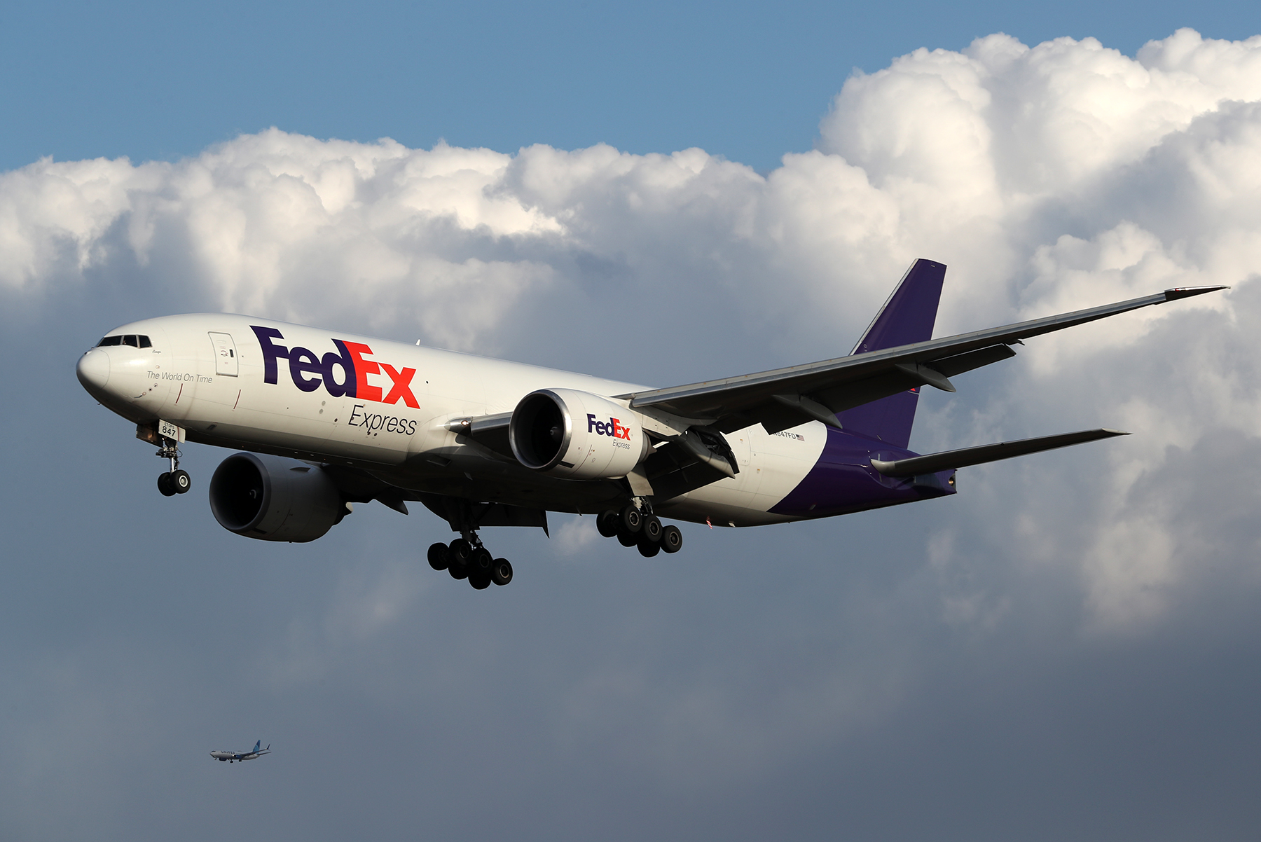 Federal Express Boeing777-F